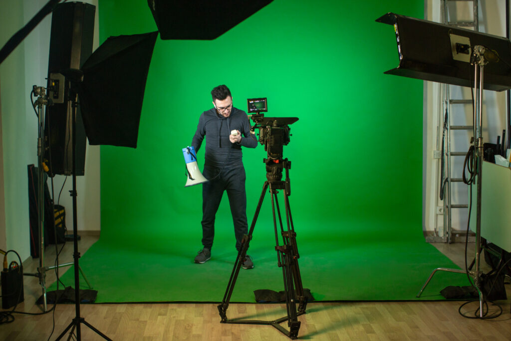 How to Use a Green Screen: A Guide for Marketing Videos!